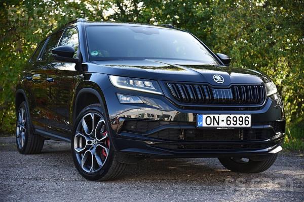 Шкода Kodiaq 2021 в Тукумс на AUTOMOTO.COM.LV Черный Шкода Kodiaq 2021 в Тукумс, объемом двигателя 2.00 л и пробегом 209 тыс. км за 25900 €, фото 1 на AUTOMOTO.COM.LV