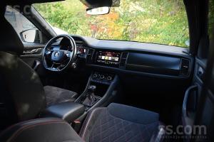 Black Skoda Kodiaq 2021 in Tukums, with an engine capacity of 2.00 L and mileage of 209 thousand km for 25900 €, photo 15 on AUTOMOTO.COM.LV