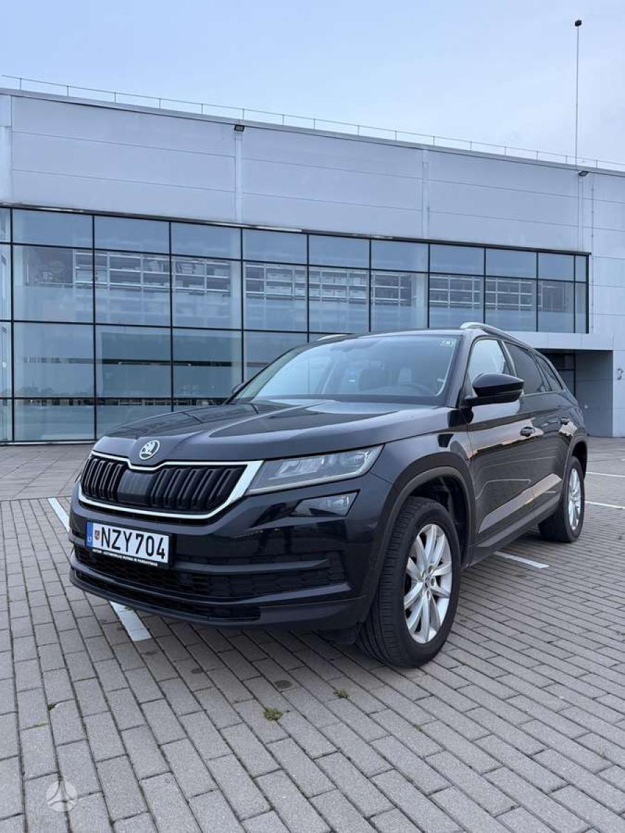 Melns Skoda Kodiaq 2021 Panevēža, ar dzinēja tilpumu 1.50 L un nobraukumu 230 tūkst. km par 15400 €, foto 3 vietnē AUTOMOTO.COM.LV
