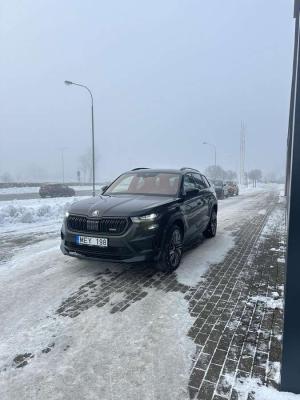 Melns Skoda Kodiaq 2022 Klaipėda, ar dzinēja tilpumu 1.98 L un nobraukumu 166 tūkst. km par 32800 €, foto 5 vietnē AUTOMOTO.COM.LV