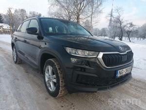 Черный Шкода Kodiaq 2022 в Рига, объемом двигателя 1.50 л и пробегом 70 тыс. км за 24000 €, фото 2 на AUTOMOTO.COM.LV