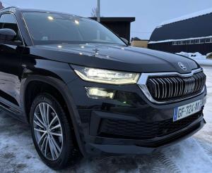 Black Skoda Kodiaq 2022 in Kaunas, with an engine capacity of 1.97 L and mileage of 270 thousand km for 23999 €, photo 6 on AUTOMOTO.COM.LV
