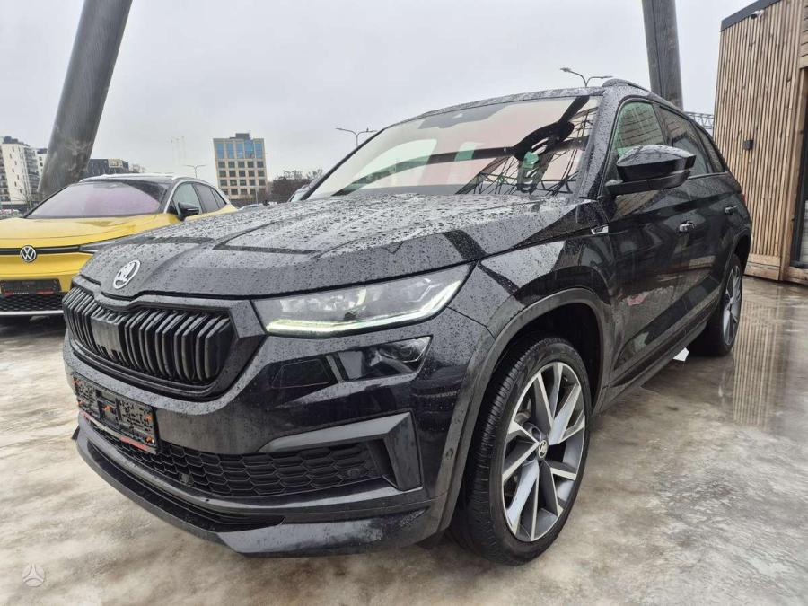 Black Skoda Kodiaq 2022 in Vilnius, with an engine capacity of 1.97 L and mileage of 212 thousand km for 27300 €, photo 1 on AUTOMOTO.COM.LV