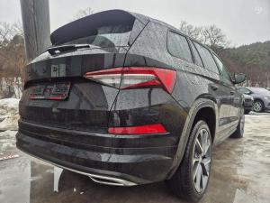 Black Skoda Kodiaq 2022 in Vilnius, with an engine capacity of 1.97 L and mileage of 212 thousand km for 27300 €, photo 2 on AUTOMOTO.COM.LV