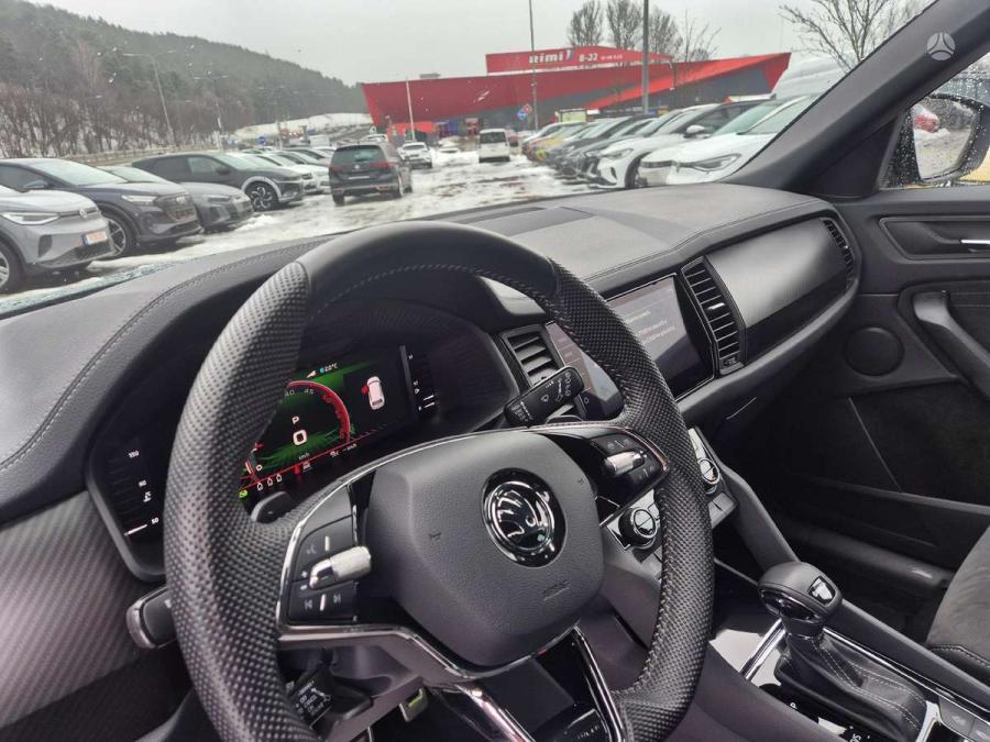Black Skoda Kodiaq 2022 in Vilnius, with an engine capacity of 1.97 L and mileage of 212 thousand km for 27300 €, photo 5 on AUTOMOTO.COM.LV