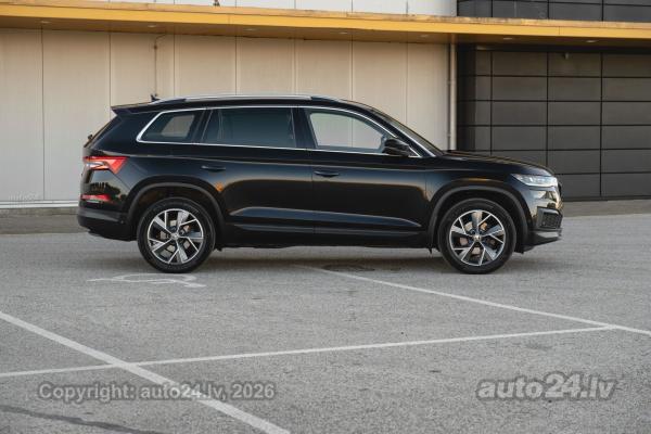 Melns Skoda Kodiaq 2022 Tartu, ar dzinēja tilpumu 2.00 L un nobraukumu 183 tūkst. km par 29500 €, foto 2 vietnē AUTOMOTO.COM.LV