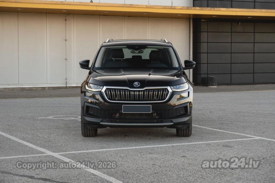 Black Skoda Kodiaq 2022 in Tartu, with an engine capacity of 2.00 L and mileage of 183 thousand km for 29500 €, photo 5 on AUTOMOTO.COM.LV