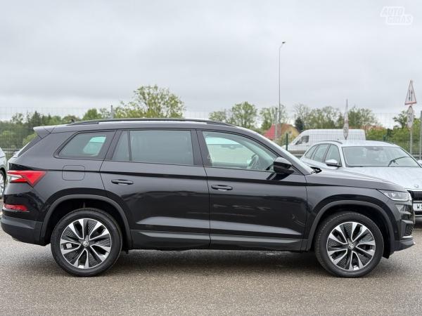 Melns Skoda Kodiaq 2022 Viļņa, ar dzinēja tilpumu 2.00 L un nobraukumu 194 tūkst. km par 22999 €, foto 2 vietnē AUTOMOTO.COM.LV