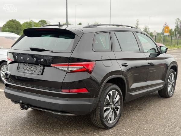 Black Skoda Kodiaq 2022 in Vilnius, with an engine capacity of 2.00 L and mileage of 194 thousand km for 22999 €, photo 3 on AUTOMOTO.COM.LV