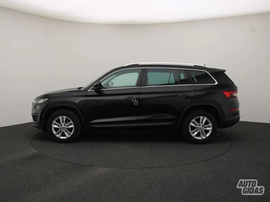 Black Skoda Kodiaq 2022 in Vilnius, with an engine capacity of 2.00 L and mileage of 212 thousand km for 21999 €, photo 7 on AUTOMOTO.COM.LV
