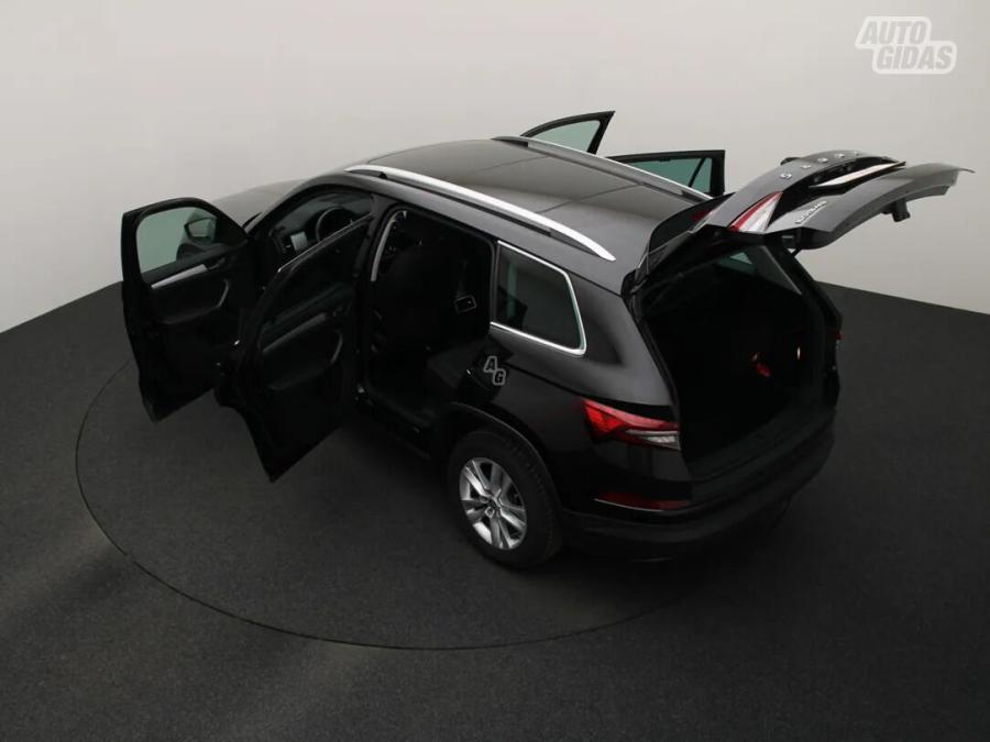 Black Skoda Kodiaq 2022 in Vilnius, with an engine capacity of 2.00 L and mileage of 212 thousand km for 21999 €, photo 14 on AUTOMOTO.COM.LV