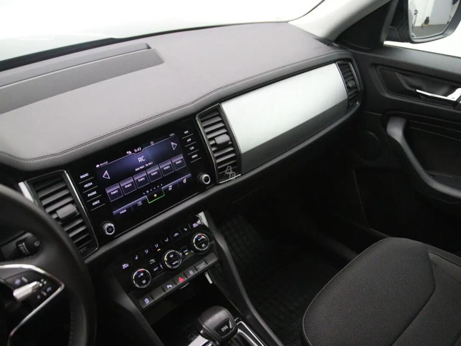 Black Skoda Kodiaq 2022 in Vilnius, with an engine capacity of 2.00 L and mileage of 212 thousand km for 21999 €, photo 22 on AUTOMOTO.COM.LV