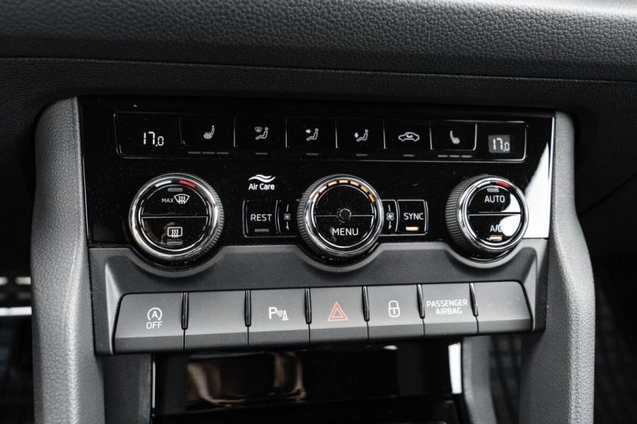 Melns Skoda Kodiaq 2022 Rīga, ar dzinēja tilpumu 2.00 L un nobraukumu 160 tūkst. km par 27950 €, foto 20 vietnē AUTOMOTO.COM.LV