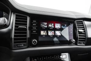 Melns Skoda Kodiaq 2022 Rīga, ar dzinēja tilpumu 2.00 L un nobraukumu 160 tūkst. km par 27950 €, foto 28 vietnē AUTOMOTO.COM.LV