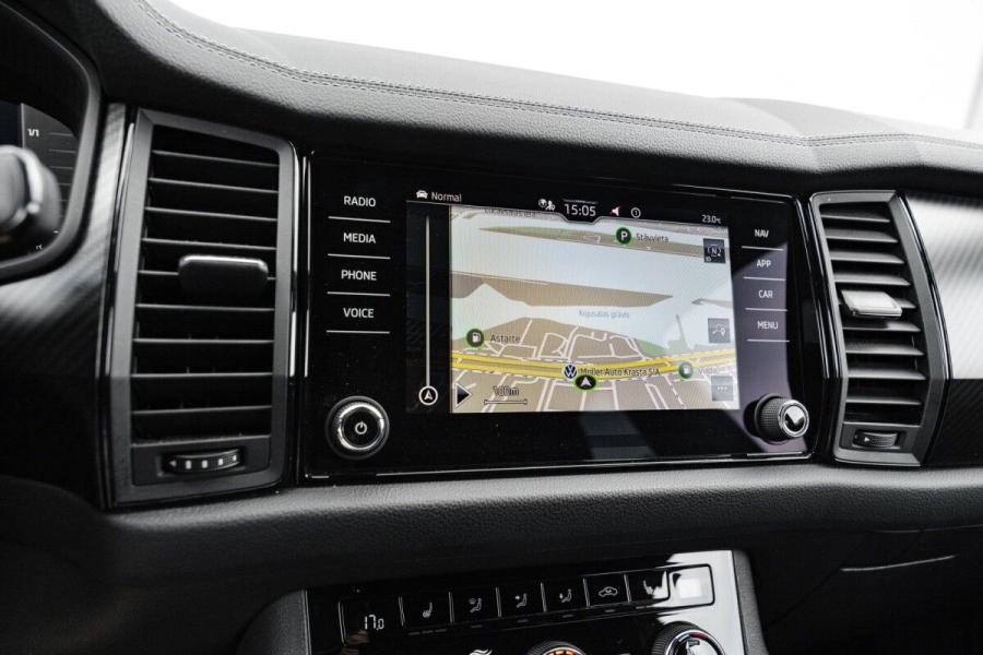 Melns Skoda Kodiaq 2022 Rīga, ar dzinēja tilpumu 2.00 L un nobraukumu 160 tūkst. km par 27950 €, foto 30 vietnē AUTOMOTO.COM.LV