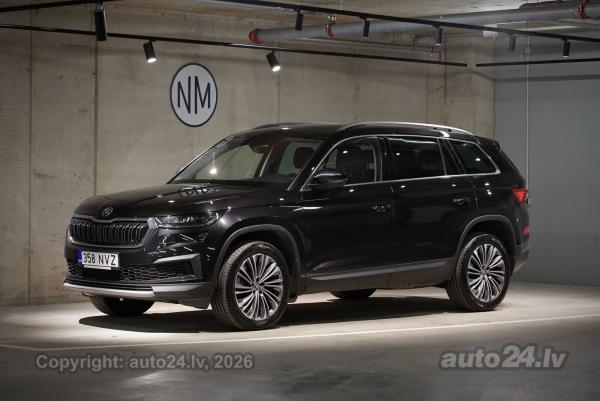 Melns Skoda Kodiaq 2022 Tallina, ar dzinēja tilpumu 2.00 L un nobraukumu 135 tūkst. km par 28990 €, foto 1 vietnē AUTOMOTO.COM.LV