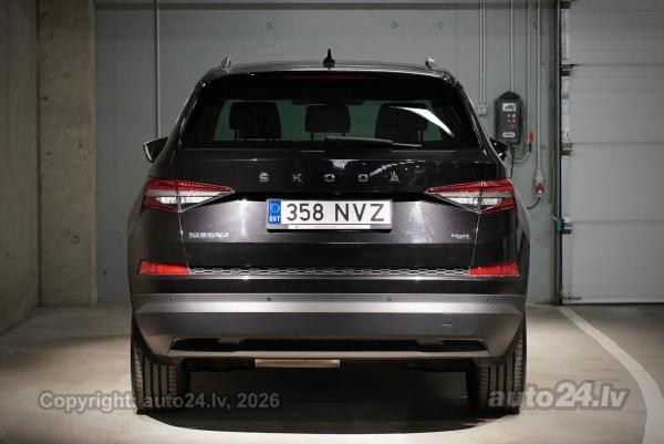 Melns Skoda Kodiaq 2022 Tallina, ar dzinēja tilpumu 2.00 L un nobraukumu 135 tūkst. km par 28990 €, foto 6 vietnē AUTOMOTO.COM.LV