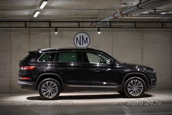 Melns Skoda Kodiaq 2022 Tallina, ar dzinēja tilpumu 2.00 L un nobraukumu 135 tūkst. km par 28990 €, foto 8 vietnē AUTOMOTO.COM.LV
