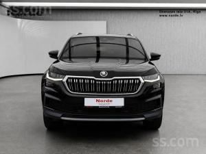 Black Skoda Kodiaq 2022 in Riga, with an engine capacity of 2.00 L and mileage of 218 thousand km for 25980 €, photo 6 on AUTOMOTO.COM.LV