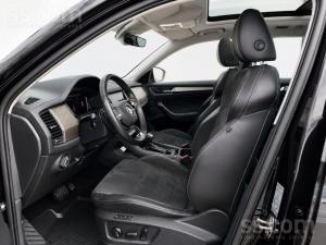 Black Skoda Kodiaq 2022 in Riga, with an engine capacity of 2.00 L and mileage of 218 thousand km for 25980 €, photo 7 on AUTOMOTO.COM.LV