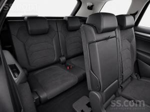 Black Skoda Kodiaq 2022 in Riga, with an engine capacity of 2.00 L and mileage of 218 thousand km for 25980 €, photo 10 on AUTOMOTO.COM.LV