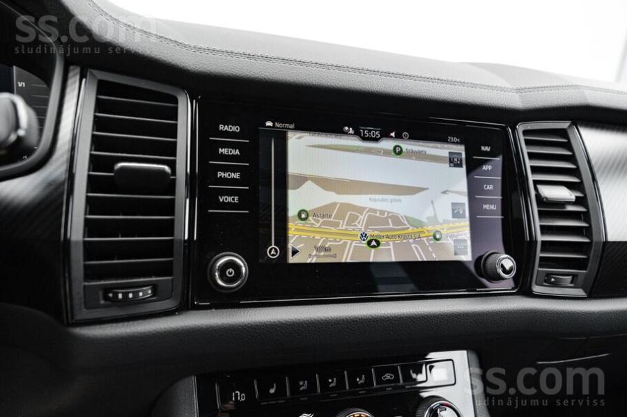 Melns Skoda Kodiaq 2022 Rīga, ar dzinēja tilpumu 2.00 L un nobraukumu 160 tūkst. km par 27950 €, foto 30 vietnē AUTOMOTO.COM.LV