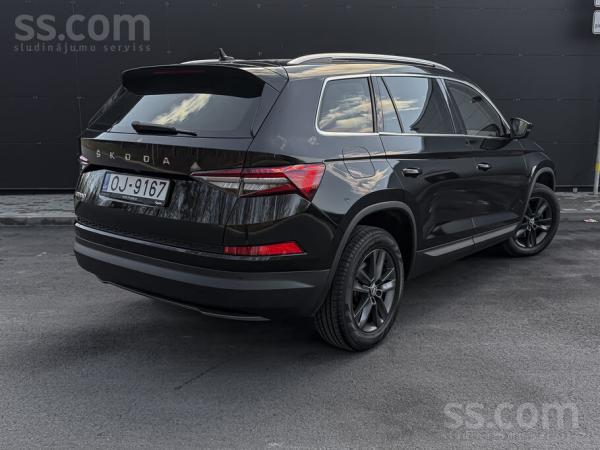 Black Skoda Kodiaq 2022 in Jelgava, with an engine capacity of 2.00 L and mileage of 118 thousand km for 23500 €, photo 6 on AUTOMOTO.COM.LV
