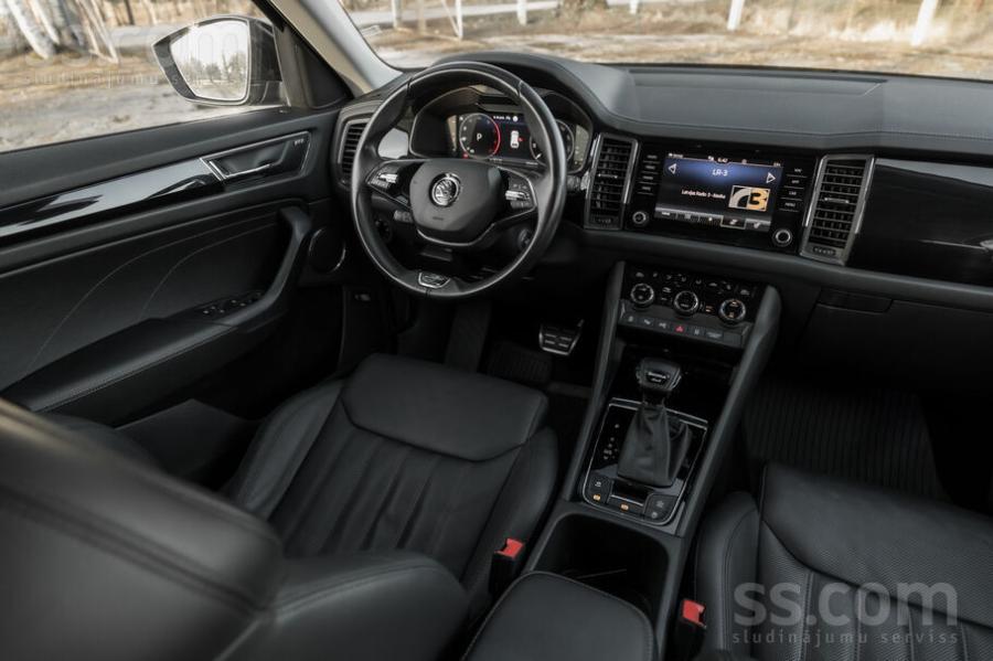 Black Skoda Kodiaq 2022 in Riga, with an engine capacity of 2.00 L and mileage of 195 thousand km for 25890 €, photo 11 on AUTOMOTO.COM.LV