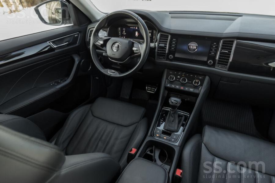 Melns Skoda Kodiaq 2022 Rīga, ar dzinēja tilpumu 2.00 L un nobraukumu 195 tūkst. km par 26390 €, foto 17 vietnē AUTOMOTO.COM.LV