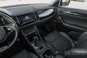 Melns Skoda Kodiaq 2022 Rīga, ar dzinēja tilpumu 2.00 L un nobraukumu 195 tūkst. km par 26390 €, foto 22 vietnē AUTOMOTO.COM.LV
