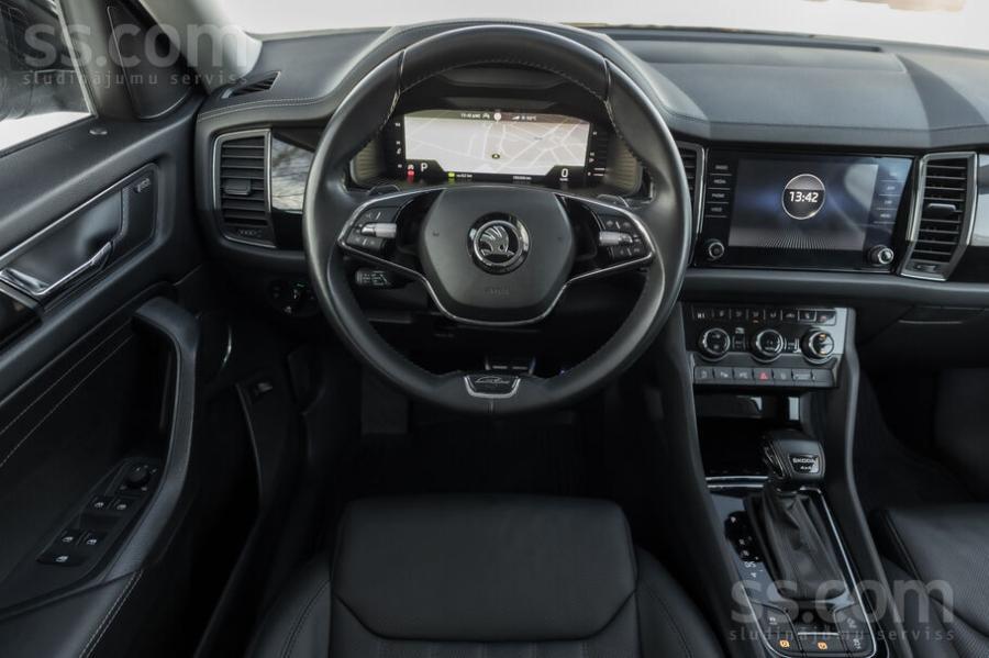 Melns Skoda Kodiaq 2022 Rīga, ar dzinēja tilpumu 2.00 L un nobraukumu 195 tūkst. km par 26390 €, foto 24 vietnē AUTOMOTO.COM.LV