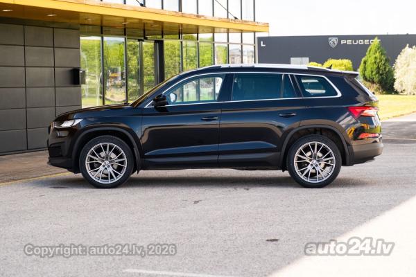 Melns Skoda Kodiaq 2022 Tartu, ar dzinēja tilpumu 2.00 L un nobraukumu 122 tūkst. km par 25490 €, foto 8 vietnē AUTOMOTO.COM.LV