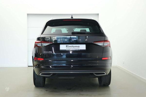Black Skoda Kodiaq 2022 in Vilnius, with an engine capacity of 1.97 L and mileage of 162 thousand km for 26990 €, photo 7 on AUTOMOTO.COM.LV