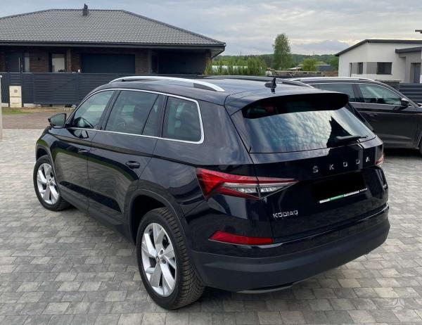 Black Skoda Kodiaq 2022 in Vilnius, with an engine capacity of 1.97 L and mileage of 93 thousand km for 27450 €, photo 5 on AUTOMOTO.COM.LV