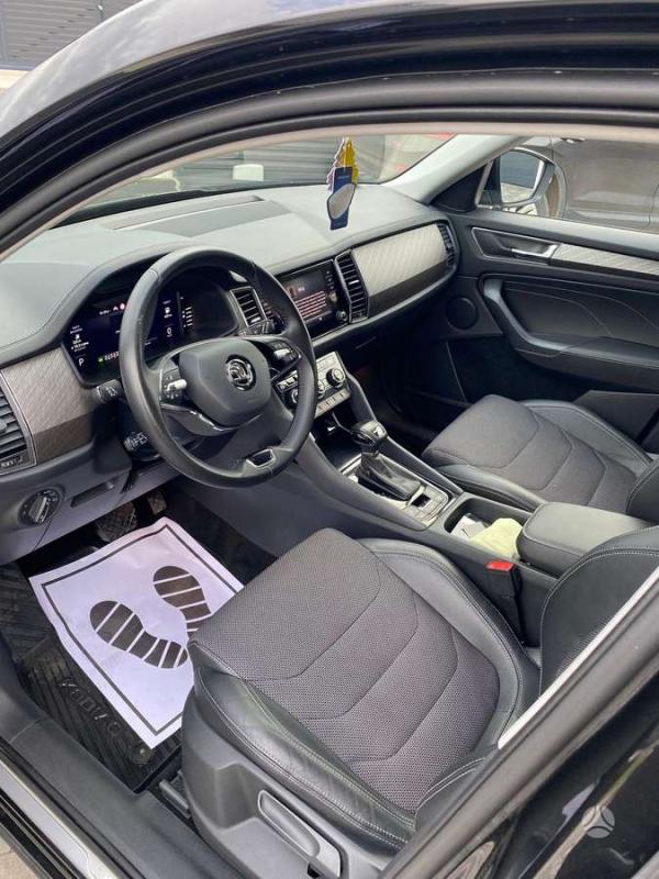 Black Skoda Kodiaq 2022 in Vilnius, with an engine capacity of 1.97 L and mileage of 93 thousand km for 27450 €, photo 9 on AUTOMOTO.COM.LV