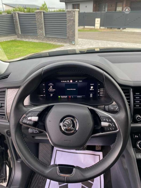 Black Skoda Kodiaq 2022 in Vilnius, with an engine capacity of 1.97 L and mileage of 93 thousand km for 27450 €, photo 10 on AUTOMOTO.COM.LV