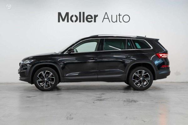 Black Skoda Kodiaq 2022 in Vilnius, with an engine capacity of 2.00 L and mileage of 144 thousand km for 25950 €, photo 2 on AUTOMOTO.COM.LV