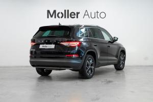 Black Skoda Kodiaq 2022 in Vilnius, with an engine capacity of 2.00 L and mileage of 144 thousand km for 25950 €, photo 8 on AUTOMOTO.COM.LV
