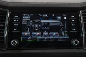 Black Skoda Kodiaq 2022 in Vilnius, with an engine capacity of 2.00 L and mileage of 144 thousand km for 25950 €, photo 19 on AUTOMOTO.COM.LV