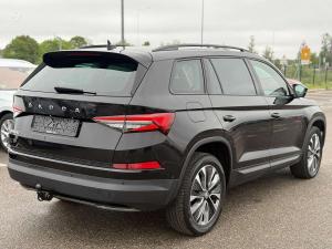 Black Skoda Kodiaq 2022 in Vilnius, with an engine capacity of 1.97 L and mileage of 194 thousand km for 21900 €, photo 5 on AUTOMOTO.COM.LV