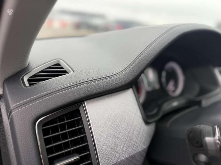Black Skoda Kodiaq 2022 in Vilnius, with an engine capacity of 1.97 L and mileage of 194 thousand km for 21900 €, photo 23 on AUTOMOTO.COM.LV
