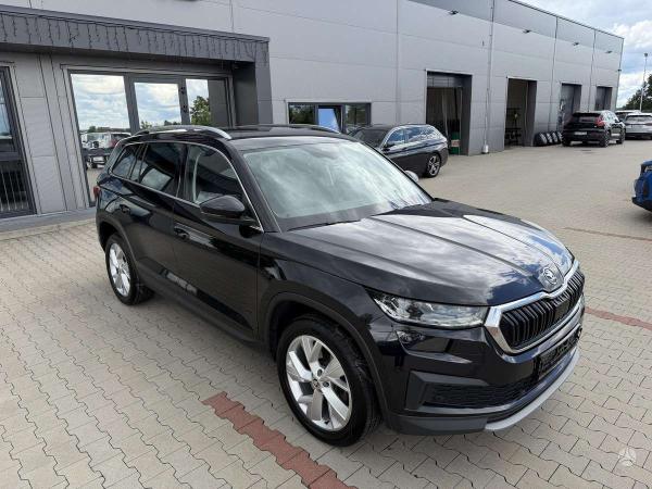 Черный Шкода Kodiaq 2022 в Шяуляй, объемом двигателя 1.97 л и пробегом 200 тыс. км за 23990 €, фото 4 на AUTOMOTO.COM.LV