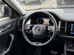 Melns Skoda Kodiaq 2022 Šauļi, ar dzinēja tilpumu 1.97 L un nobraukumu 200 tūkst. km par 23990 €, foto 19 vietnē AUTOMOTO.COM.LV
