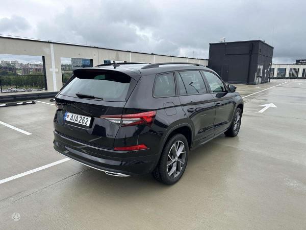 Black Skoda Kodiaq 2022 in Vilnius, with an engine capacity of 1.97 L and mileage of 63 thousand km for 32500 €, photo 6 on AUTOMOTO.COM.LV