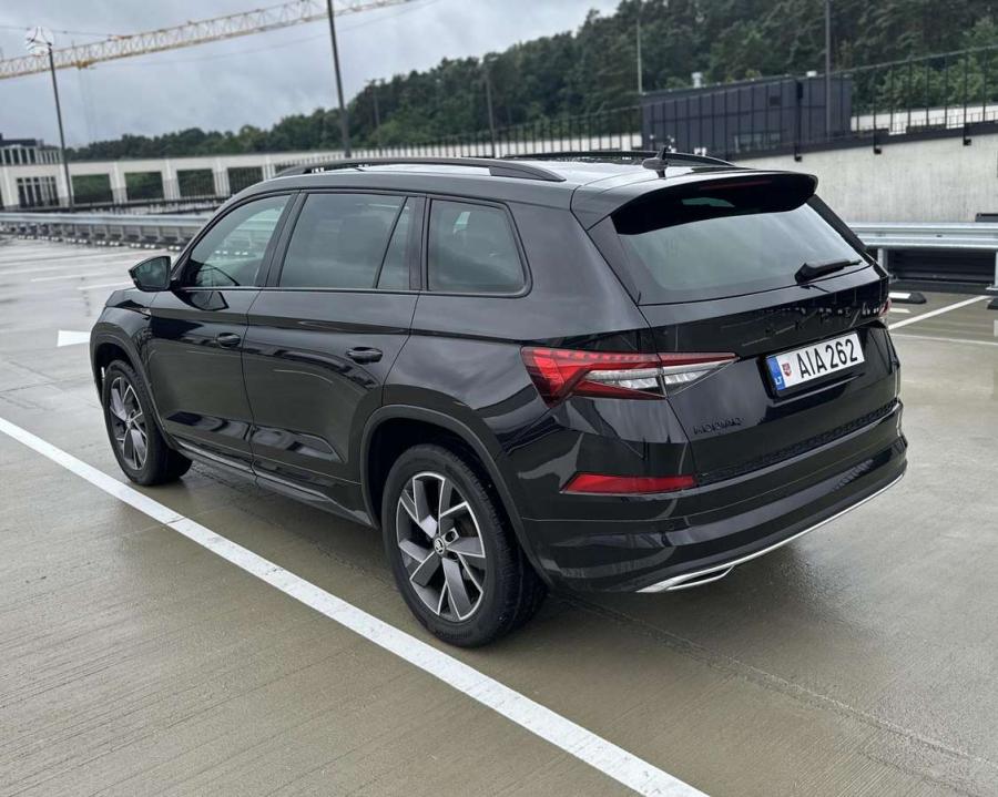 Black Skoda Kodiaq 2022 in Vilnius, with an engine capacity of 1.97 L and mileage of 63 thousand km for 32500 €, photo 8 on AUTOMOTO.COM.LV