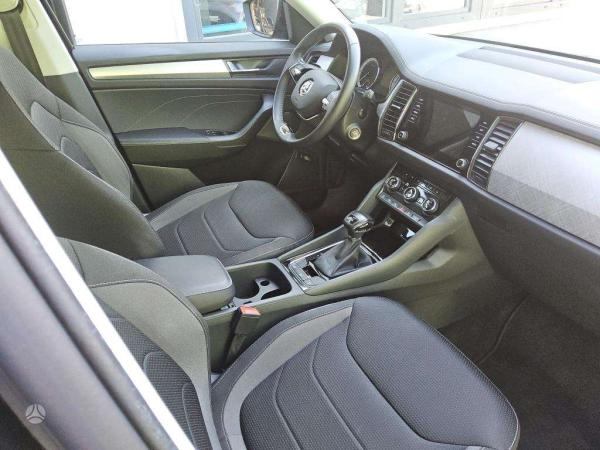 Black Skoda Kodiaq 2022 in Vilnius, with an engine capacity of 1.97 L and mileage of 189 thousand km for 22500 €, photo 4 on AUTOMOTO.COM.LV