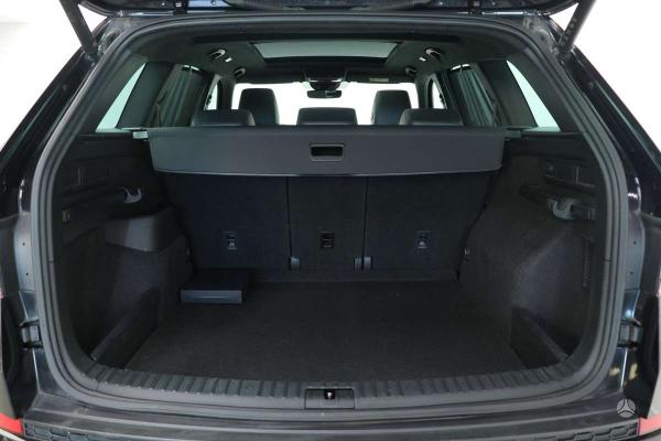 Black Skoda Kodiaq 2022 in Vilnius, with an engine capacity of 1.97 L and mileage of 162 thousand km for 25990 €, photo 8 on AUTOMOTO.COM.LV