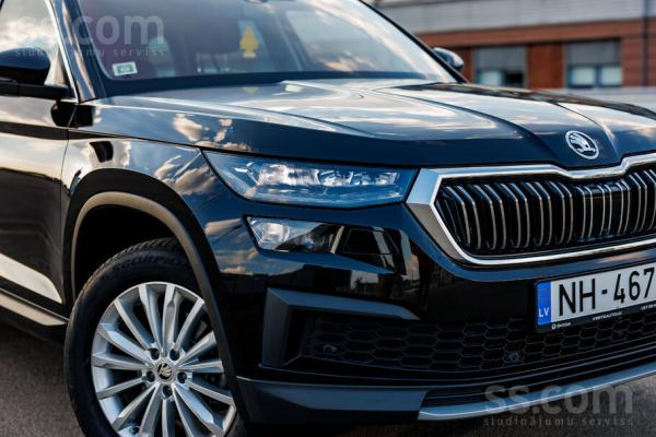 Черный Шкода Kodiaq 2022 в Рига, объемом двигателя 1.50 л и пробегом 0 тыс. км за 26600 €, фото 2 на AUTOMOTO.COM.LV