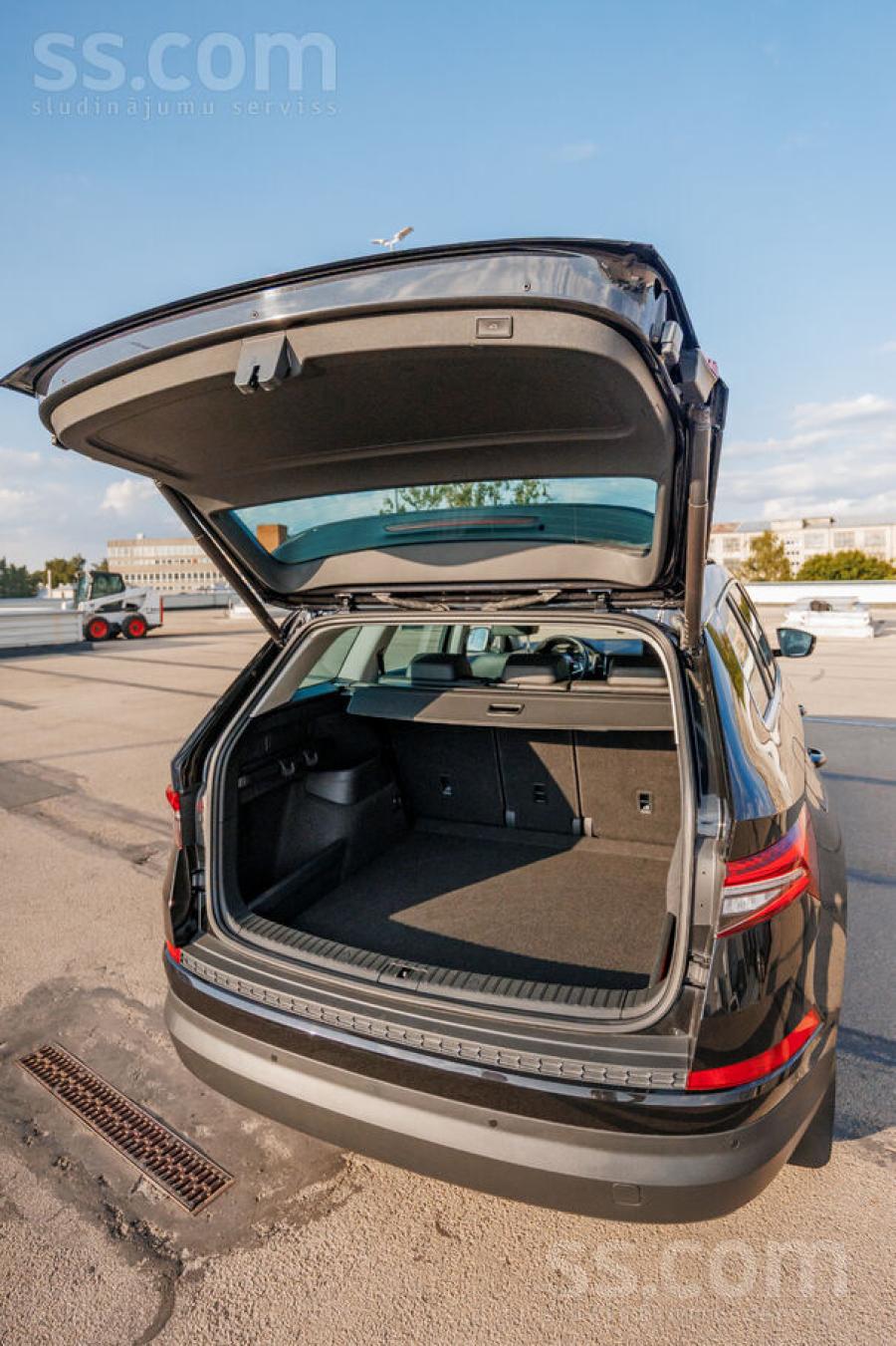 Melns Skoda Kodiaq 2022 Rīga, ar dzinēja tilpumu 1.50 L un nobraukumu 0 tūkst. km par 26600 €, foto 17 vietnē AUTOMOTO.COM.LV