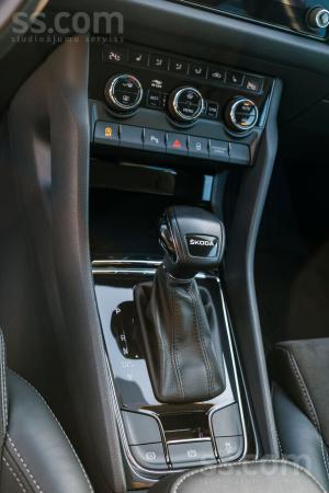Melns Skoda Kodiaq 2022 Rīga, ar dzinēja tilpumu 1.50 L un nobraukumu 0 tūkst. km par 26600 €, foto 19 vietnē AUTOMOTO.COM.LV